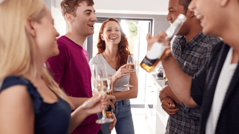 5 Tips For Pre-Drinking At Uni - Caro Lettings